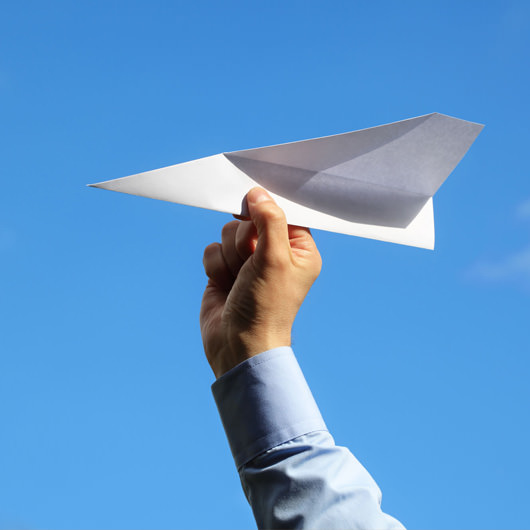 7 Sites With 100+ Paper Plane Instructions - Make The Best Paper Airplanes